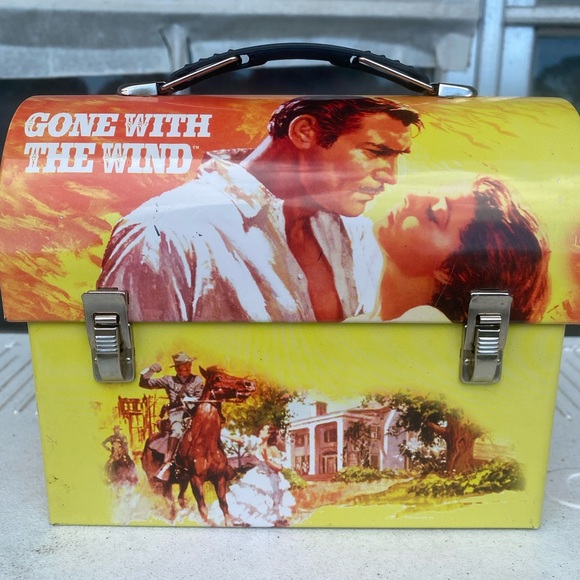 Vandor | Other | Vintage Gone With The Wind Salt Pepper Set Tin Lunch ...